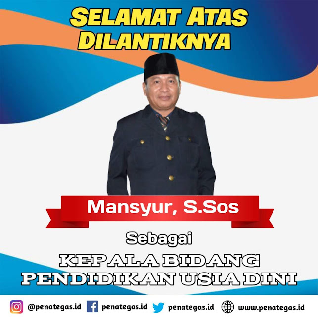 Dua Unit Mobil Damkar Padamkan Si Jago Merah Dua Unit Mobil Damkar Padamkan Si Jago Merah
